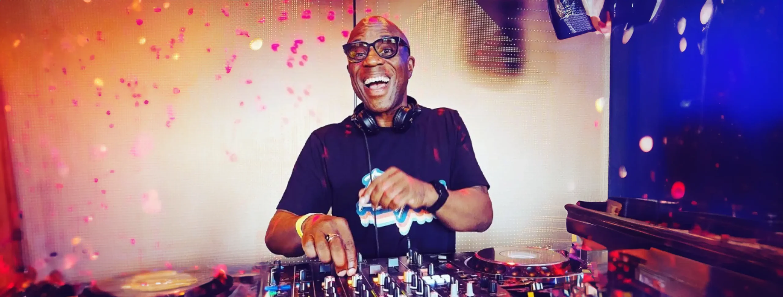 Radio - Derrick McKenzie - Drummer DJ - Producer